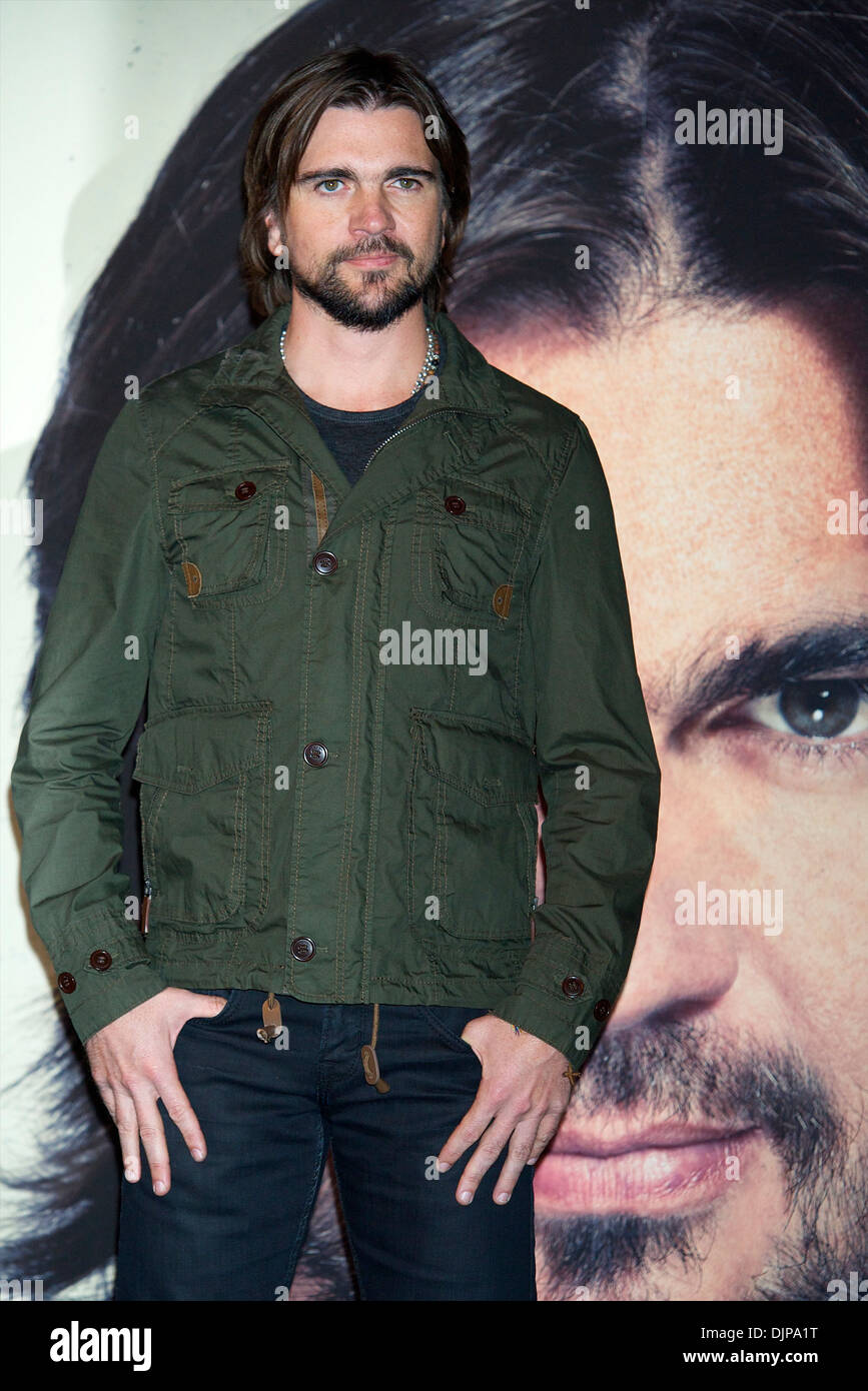 Colombian Singer Juanes attends presentation of his MTV Unplugged at ...