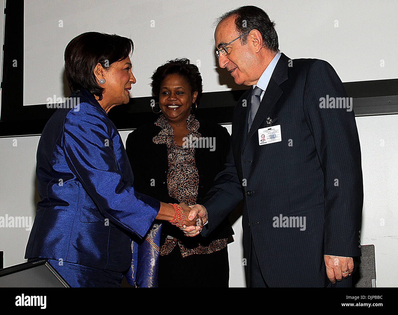 Kamla persad bissessar hi-res stock photography and images - Alamy