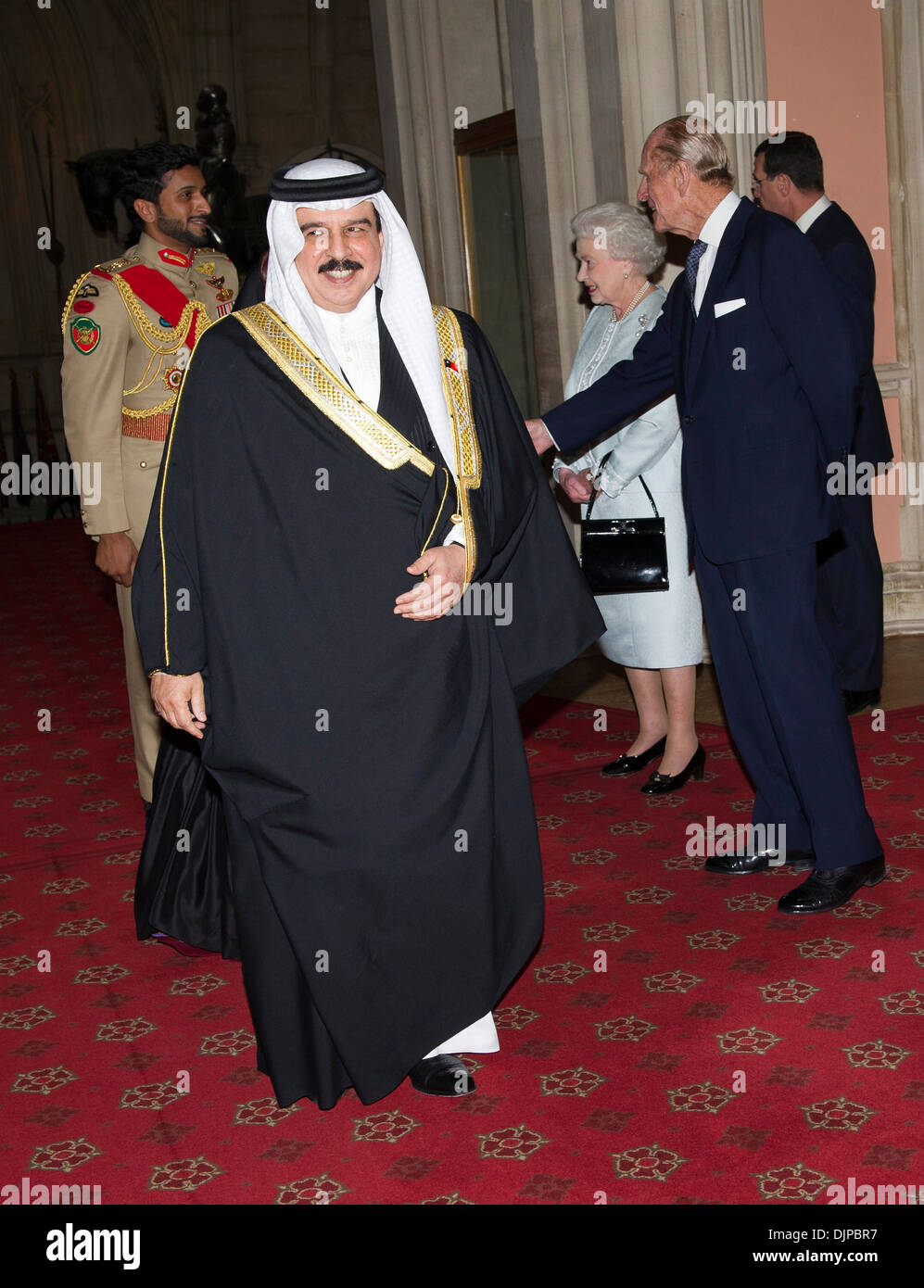 King of Bahrain Hamad bin Isa Al Khalifah Queen Elizabeth II and Duke ...