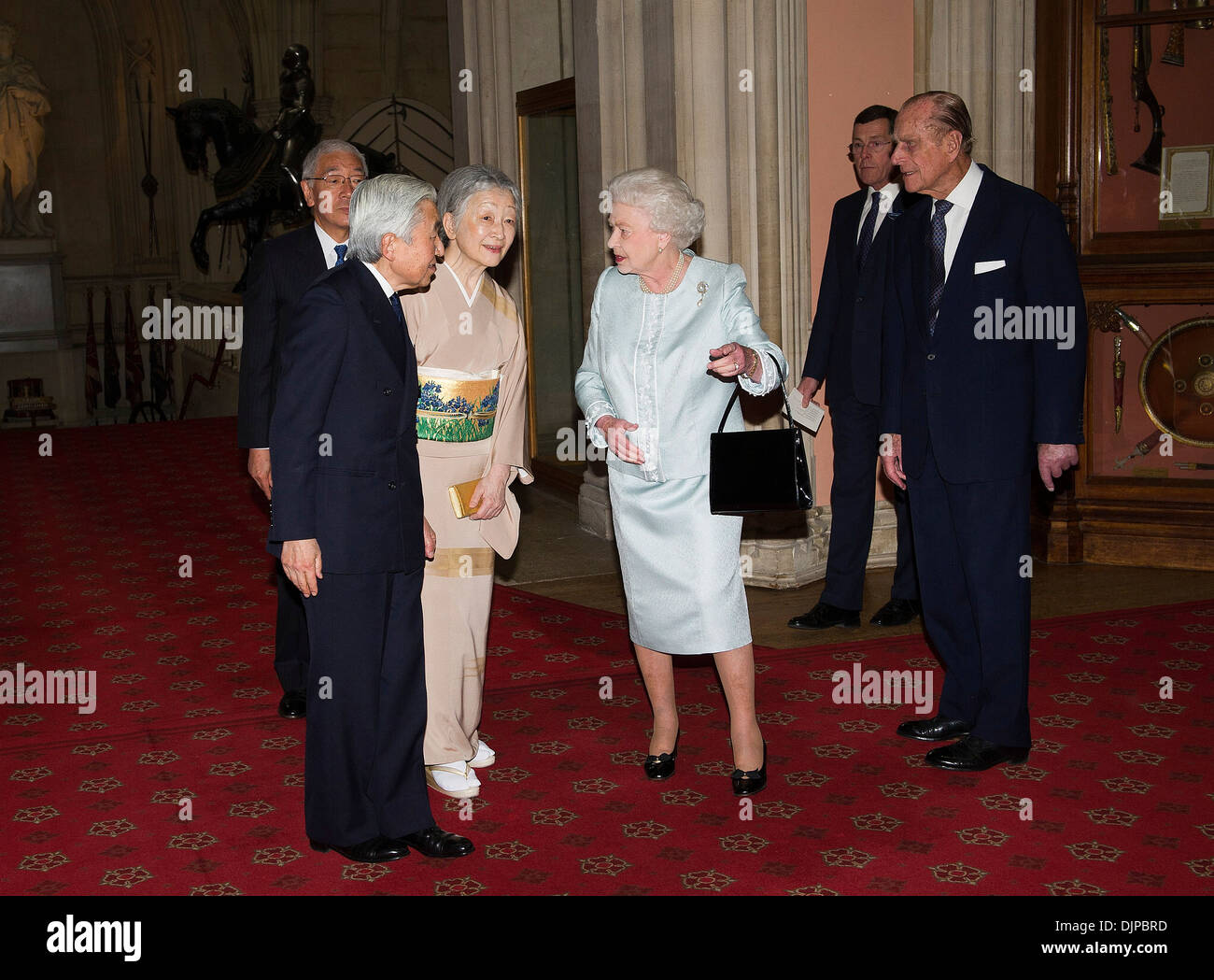 Empress Michiko of Japan Emperor Akihito of Japan Queen Elizabeth II ...