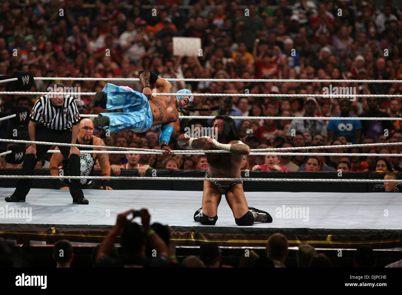 Rey Mysterio Vs The Rock