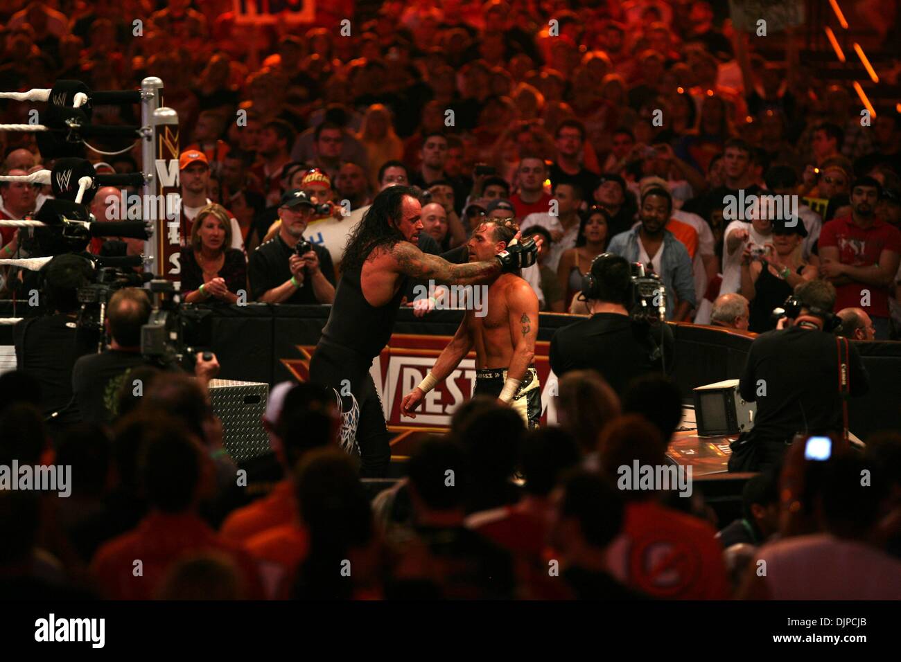 Mar 28, 2010 - Phoenix, Arizona, USA - SHAWN MICHAELS (white ...