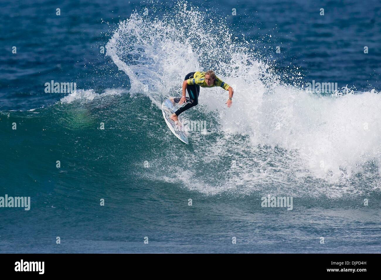 Mar 30, 2010 - Torquay, Victoria, Australia - CHELSEA HEDGES (Tweed ...