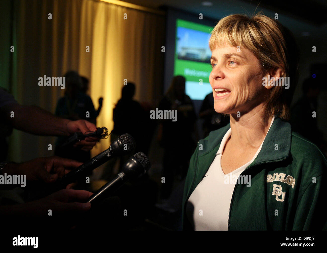 Kim mulkey hi-res stock photography and images - Alamy