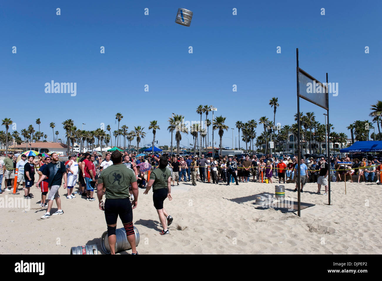 Strongest man competition hi-res stock photography and images - Alamy