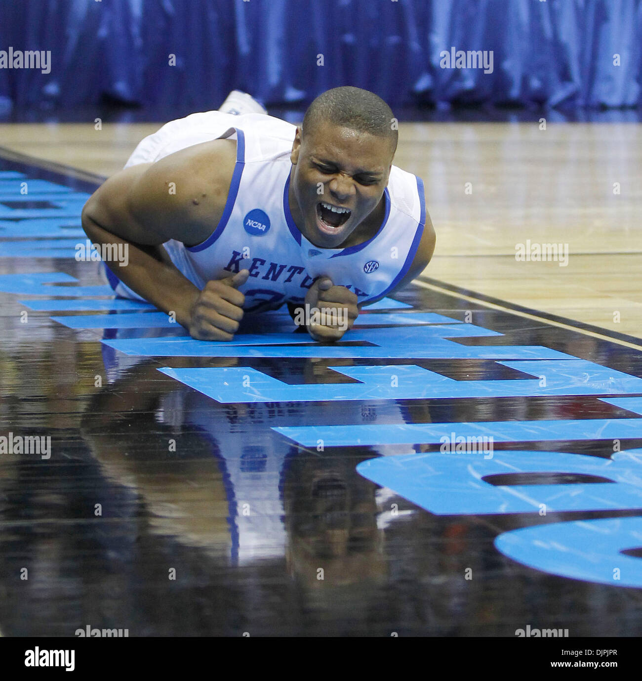 Mar. 18, 2010 - New Orleans, Kentucky, USA - Daniel Orton grimaced in ...