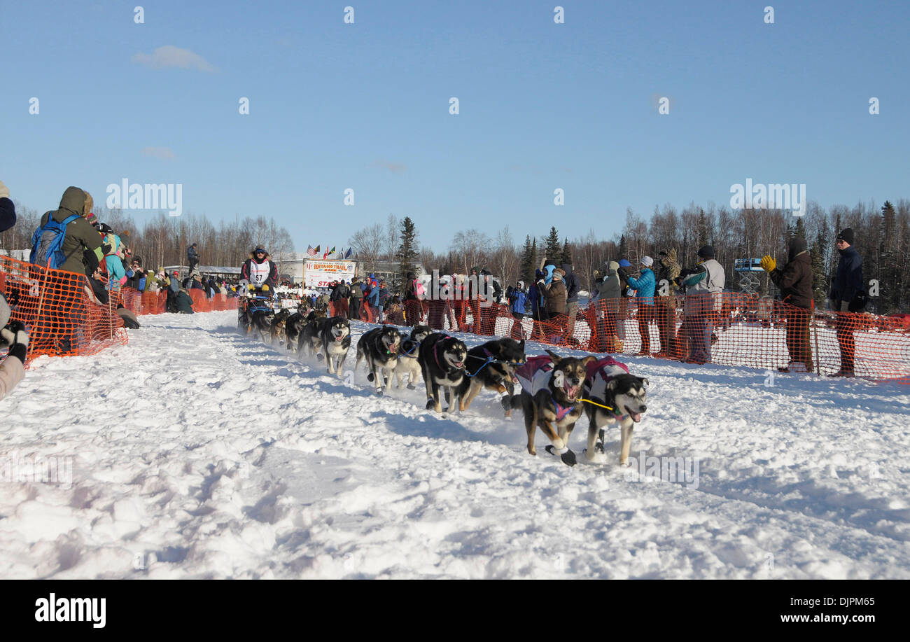 Alaska sled dog iditarod rick swenson hi-res stock photography and ...