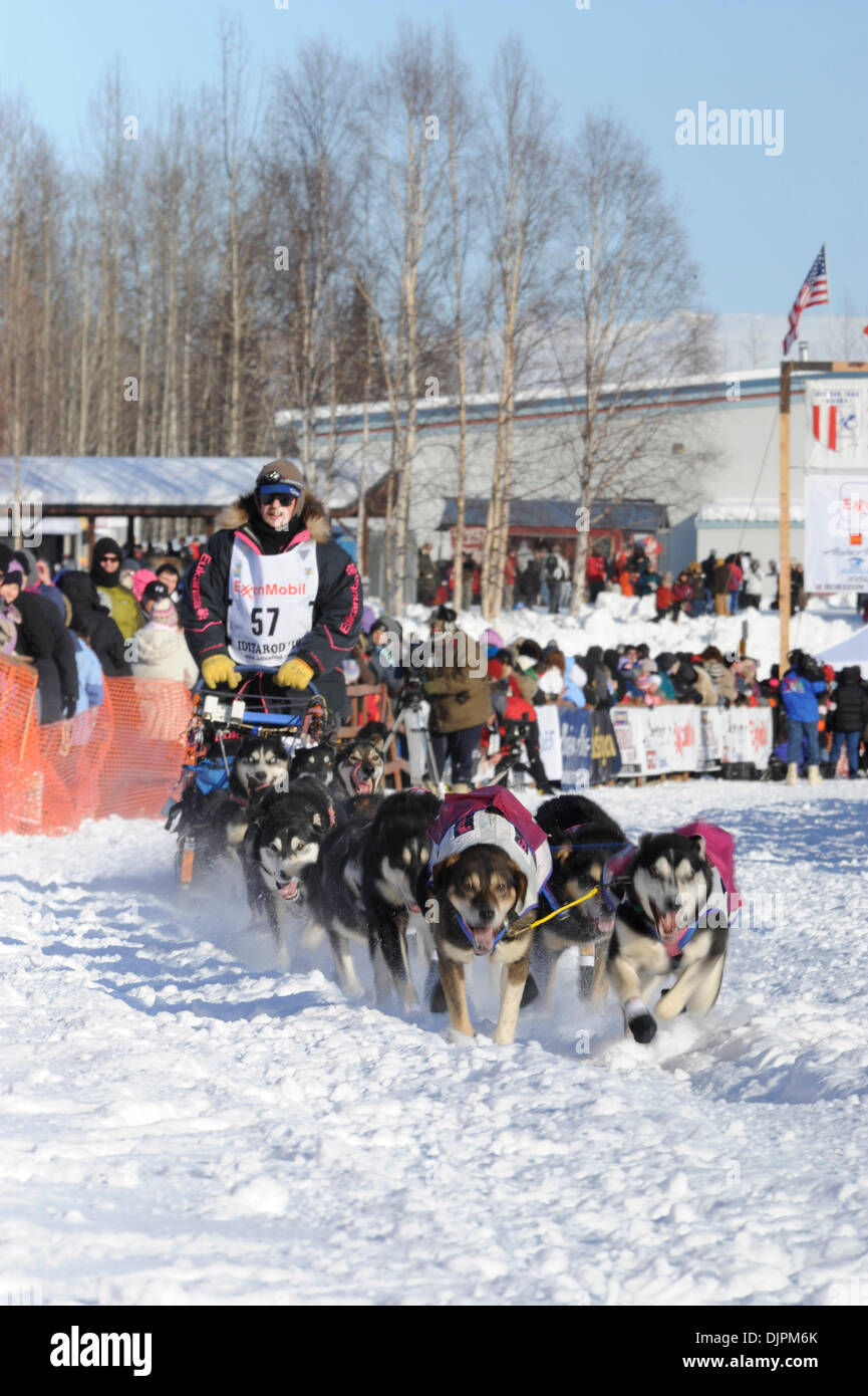 Alaska sled dog iditarod rick swenson hi-res stock photography and ...