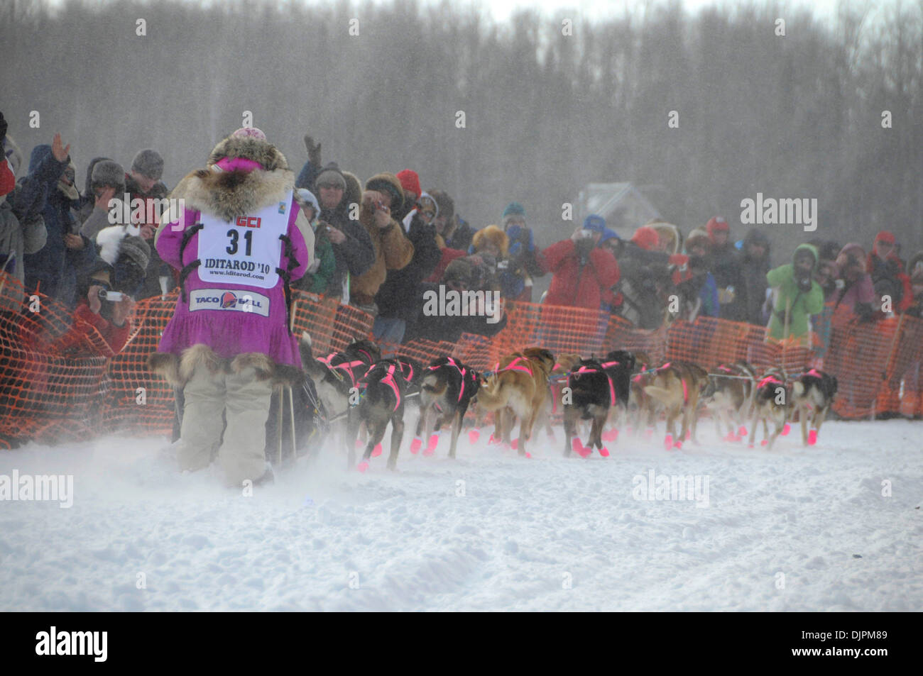 Mar 07, 2010 - Willow, Alaska, USA - Veteran musher DEE DEE JONROWE ...
