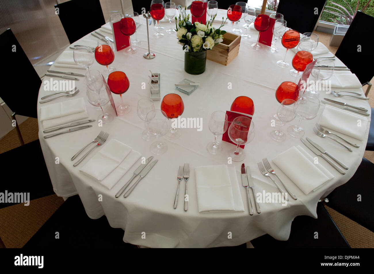 Formal Table Service