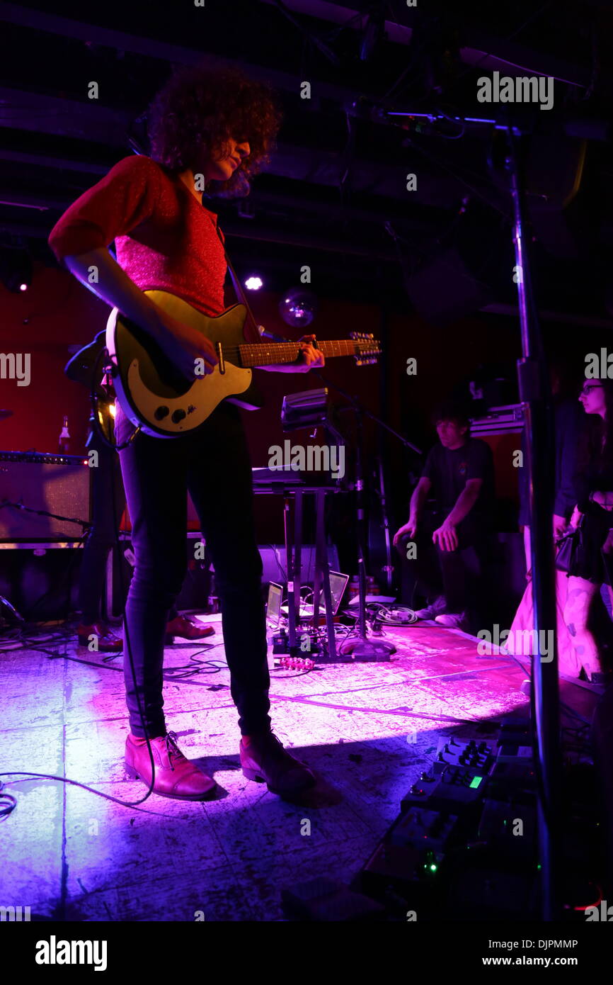 James smith concert hi-res stock photography and images - Alamy