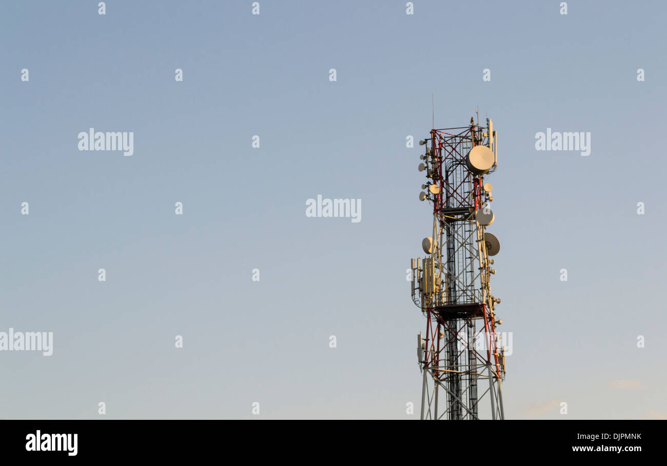 Dipole antennas hi-res stock photography and images - Alamy