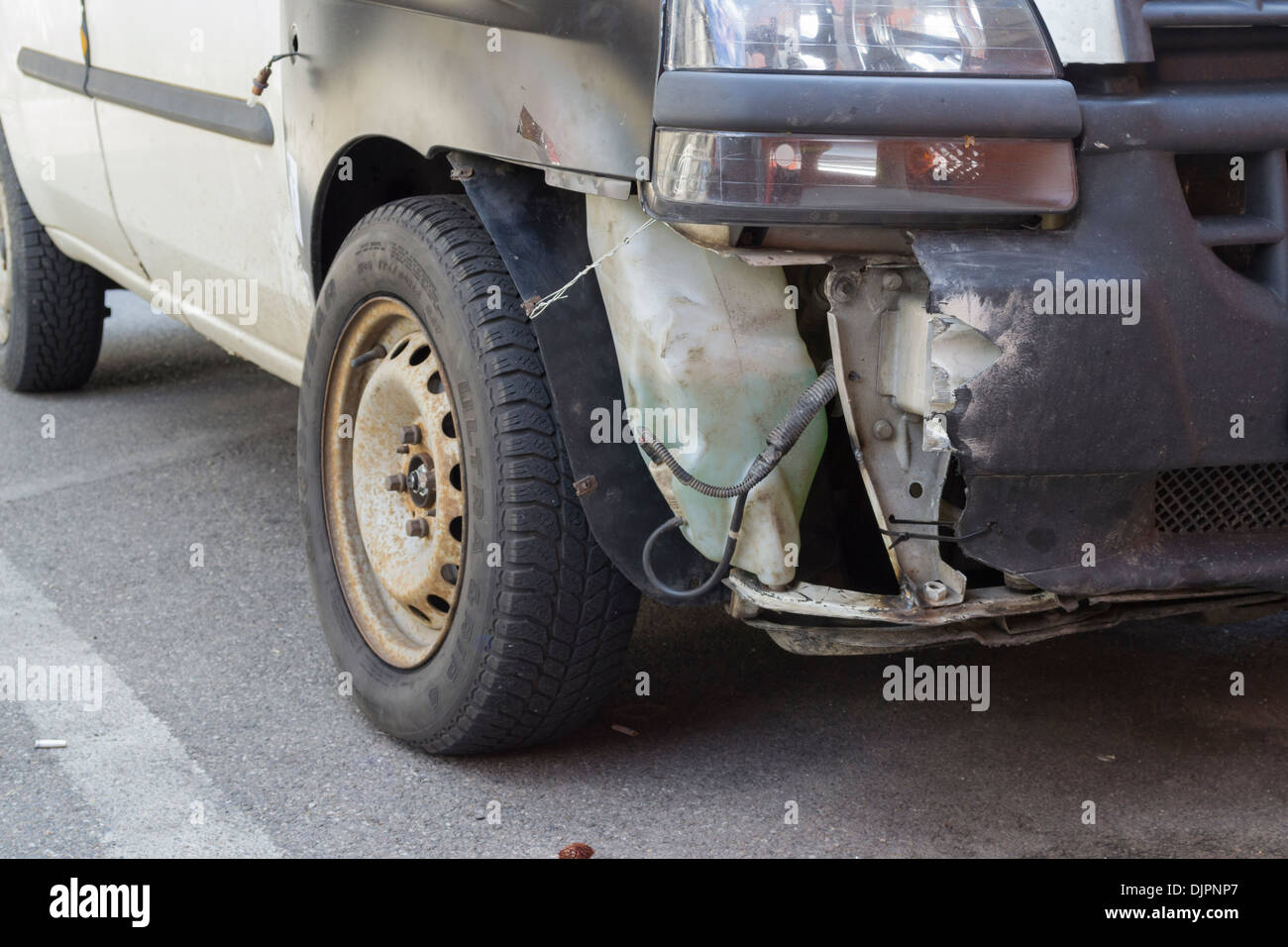 Aftermath of a front car collision Stock Photo - Alamy