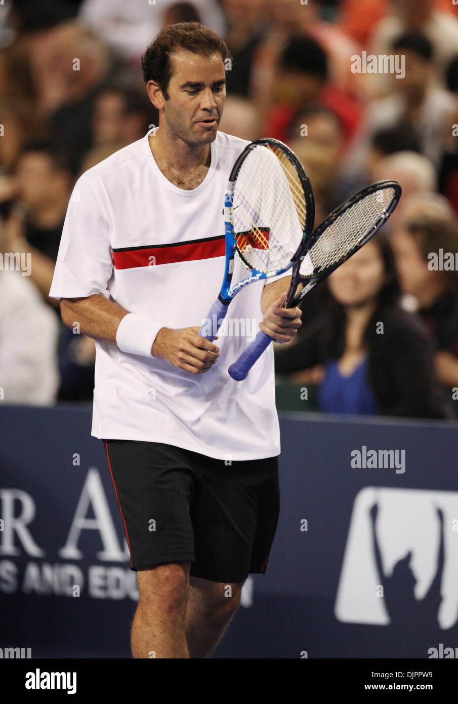 Apr 10, 2010 - Atlantic City , New Jersey , USA - PETE SAMPRAS grabs ...
