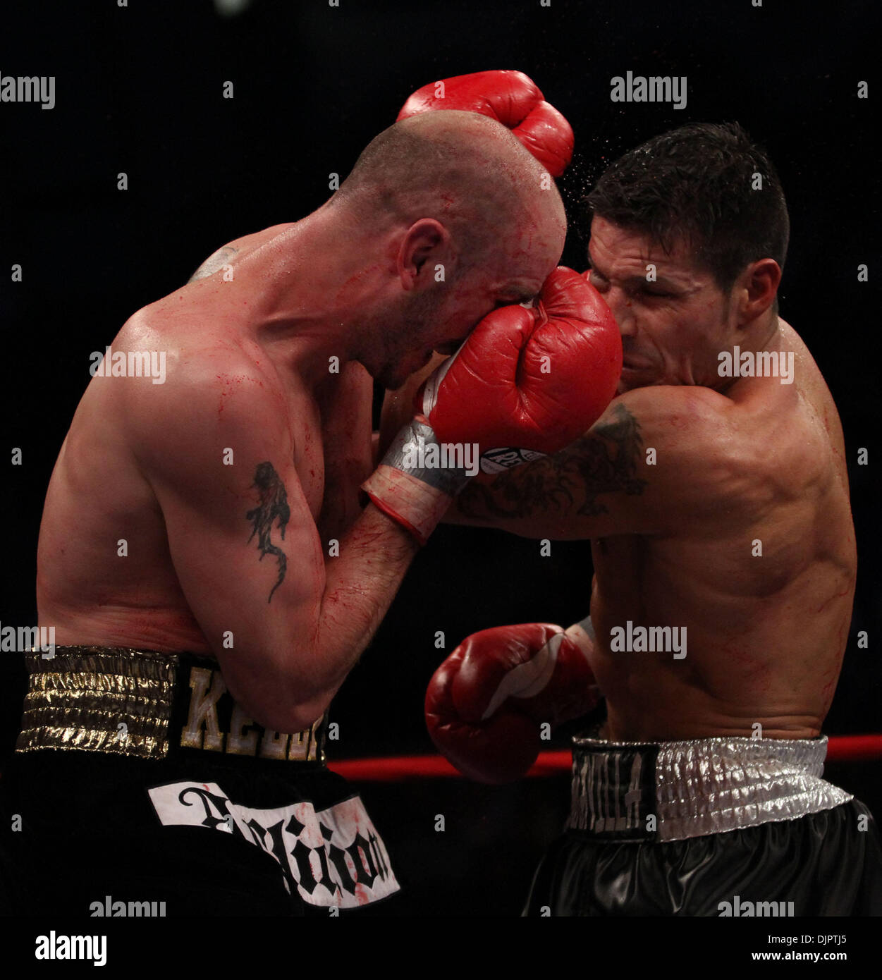 Sergio martinez kelly pavlik hi-res stock photography and images - Alamy