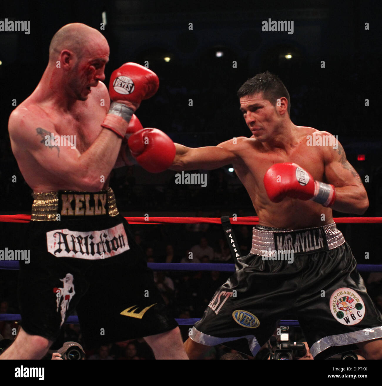 Sergio martinez kelly pavlik hi-res stock photography and images - Alamy