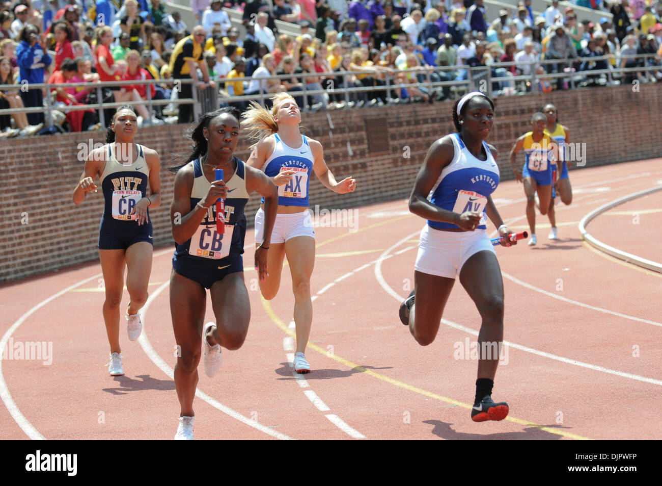 Womens 4x100 relay hi-res stock photography and images - Alamy