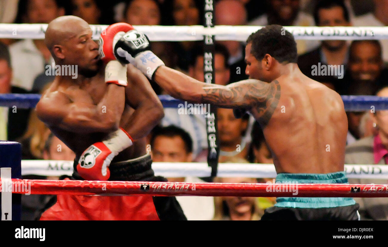 Floyd mayweather jr 2010 hi-res stock photography and images - Alamy