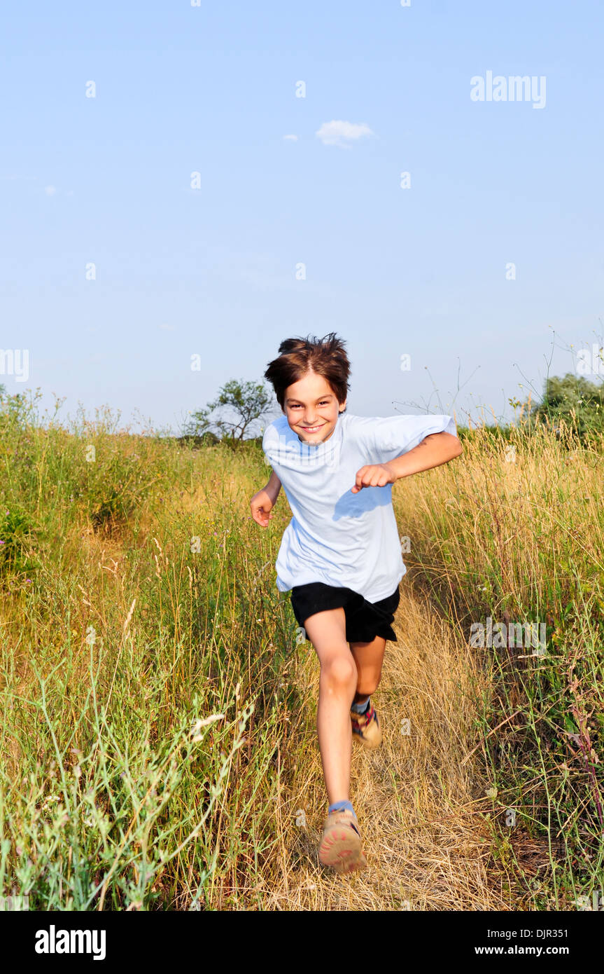 Summer running trail hi-res stock photography and images - Alamy