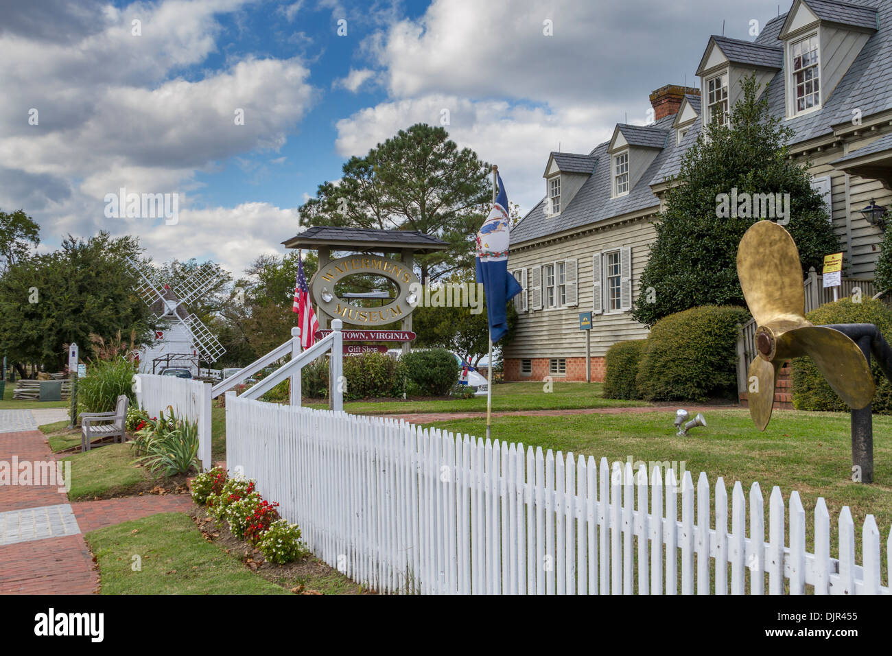 American colonial artifacts hi-res stock photography and images - Alamy