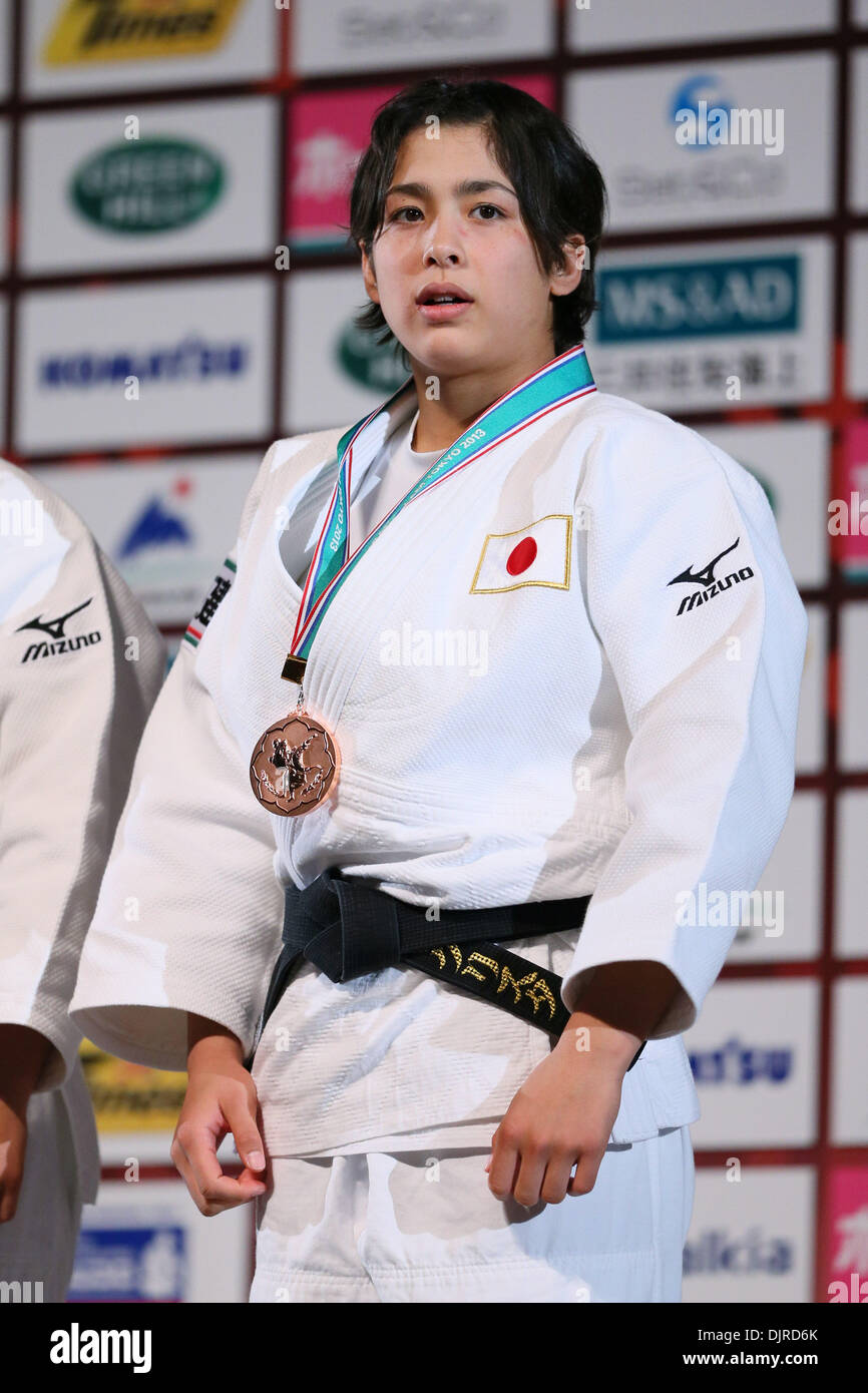 Tokyo Metropolitan Gymnasium, Tokyo, Japan. 29th Nov, 2013. Christa ...