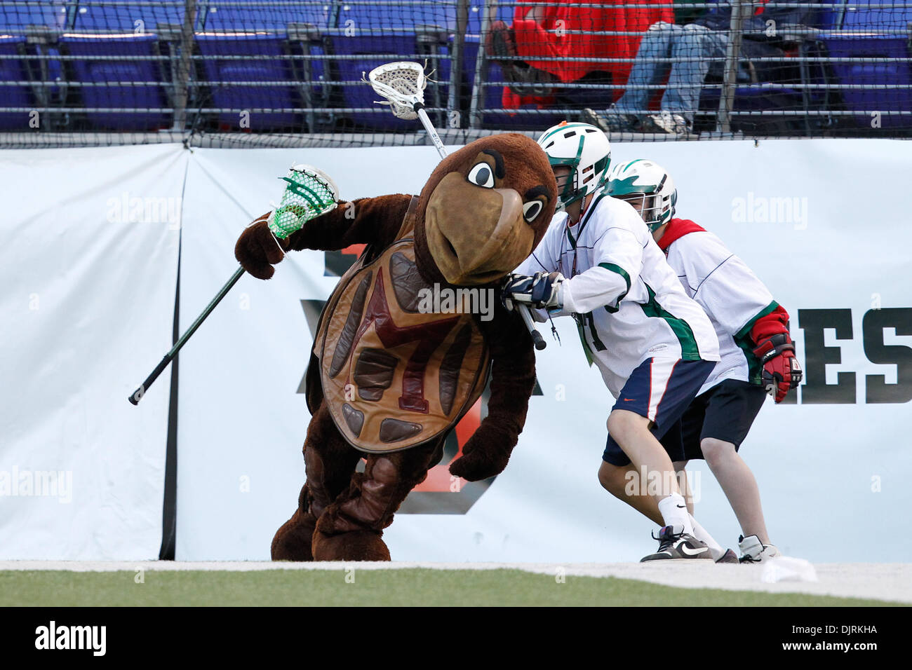 Action mascots hi-res stock photography and images - Alamy