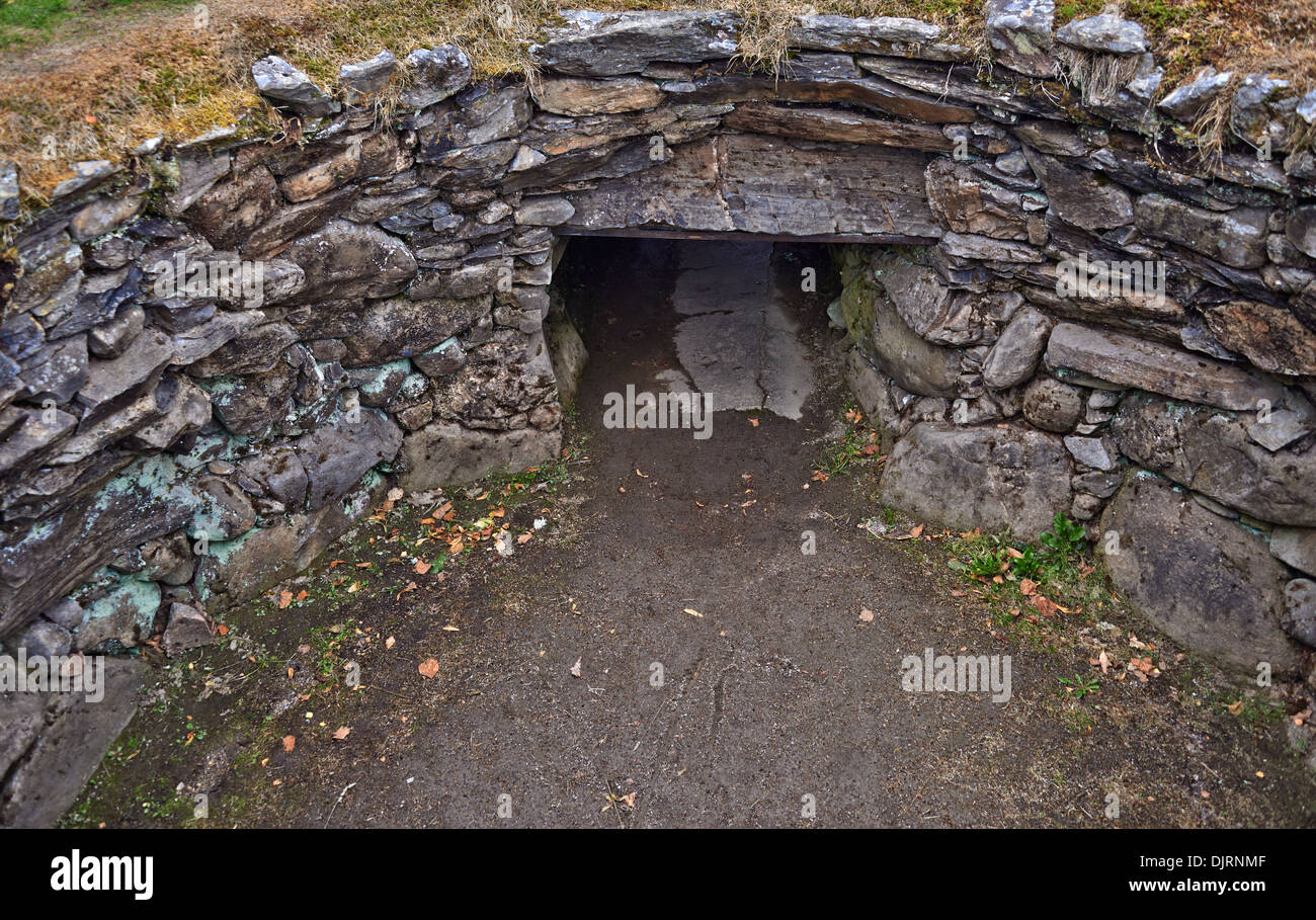 Corrimony chambered cairn hi-res stock photography and images - Alamy