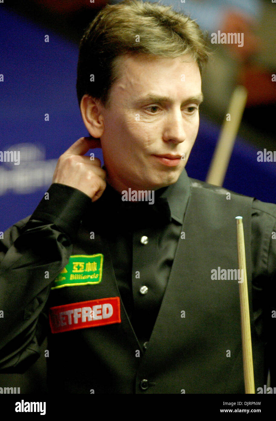Apr. 18, 2010 - Sheffield, England - 18 April 2010: Ken Doherty of ...
