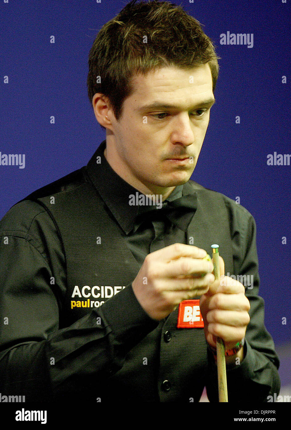 Joe perry snooker hi-res stock photography and images - Alamy