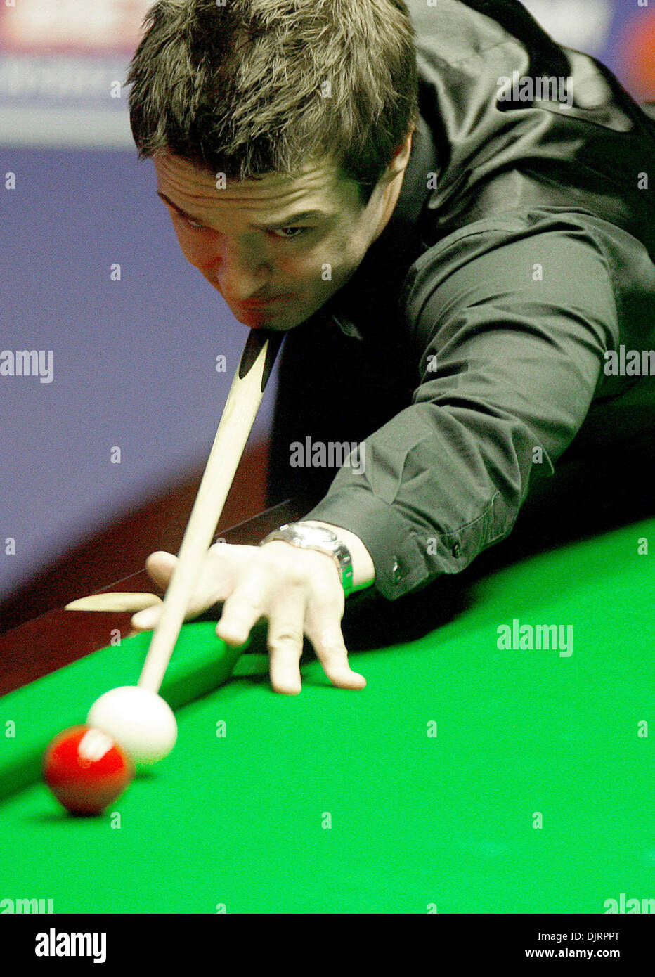Joe perry snooker hi-res stock photography and images - Alamy
