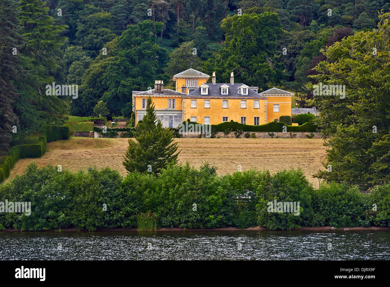 Scottish loch ness dochfour caledonian hi-res stock photography and ...