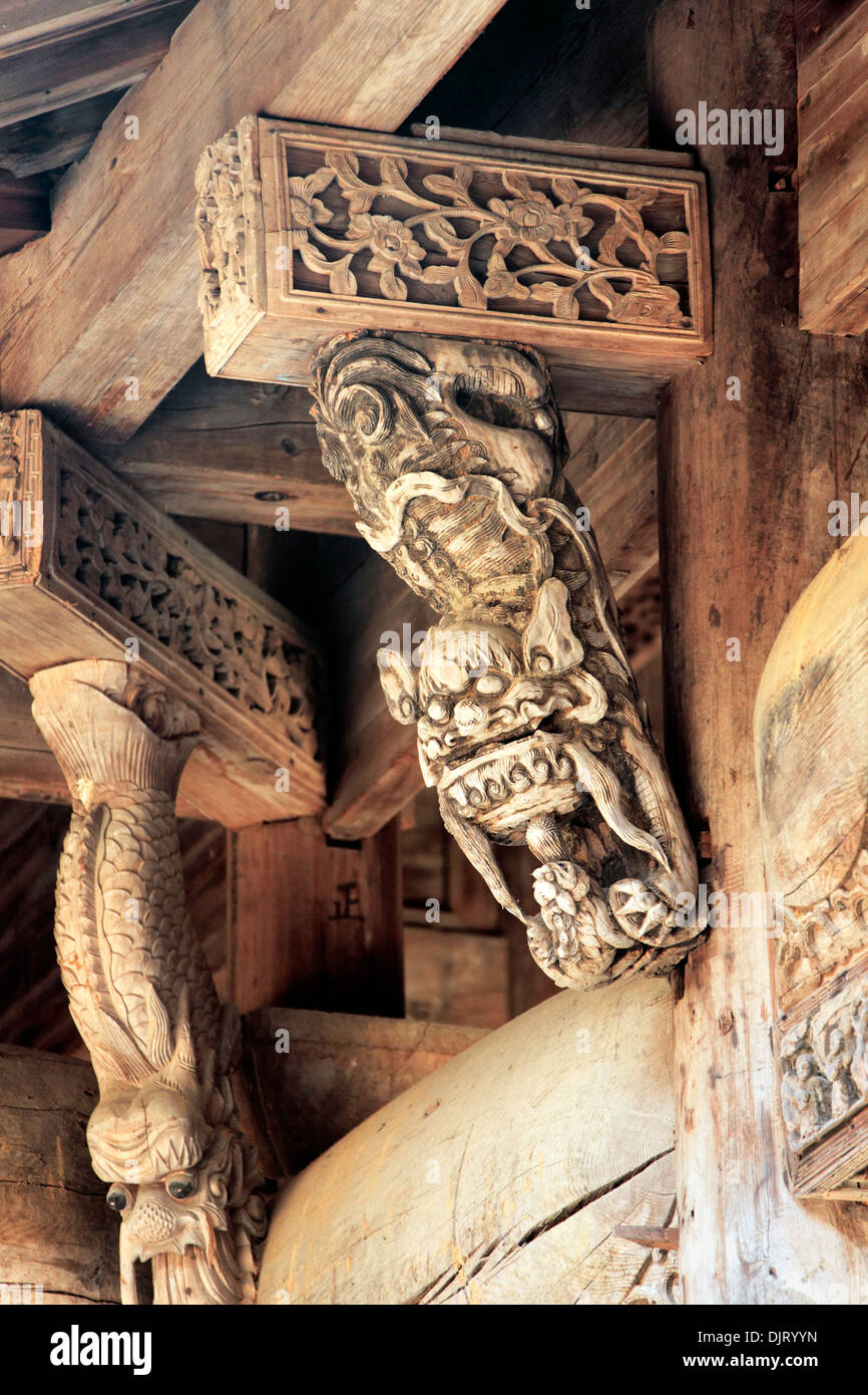 Traditional architecture wooden buildings hi-res stock photography and ...