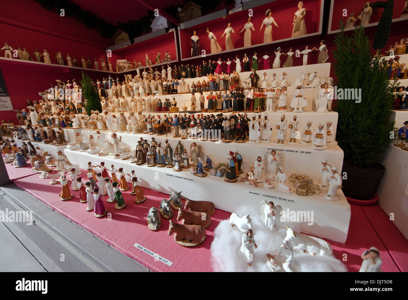 Santons france hi-res stock photography and images - Alamy