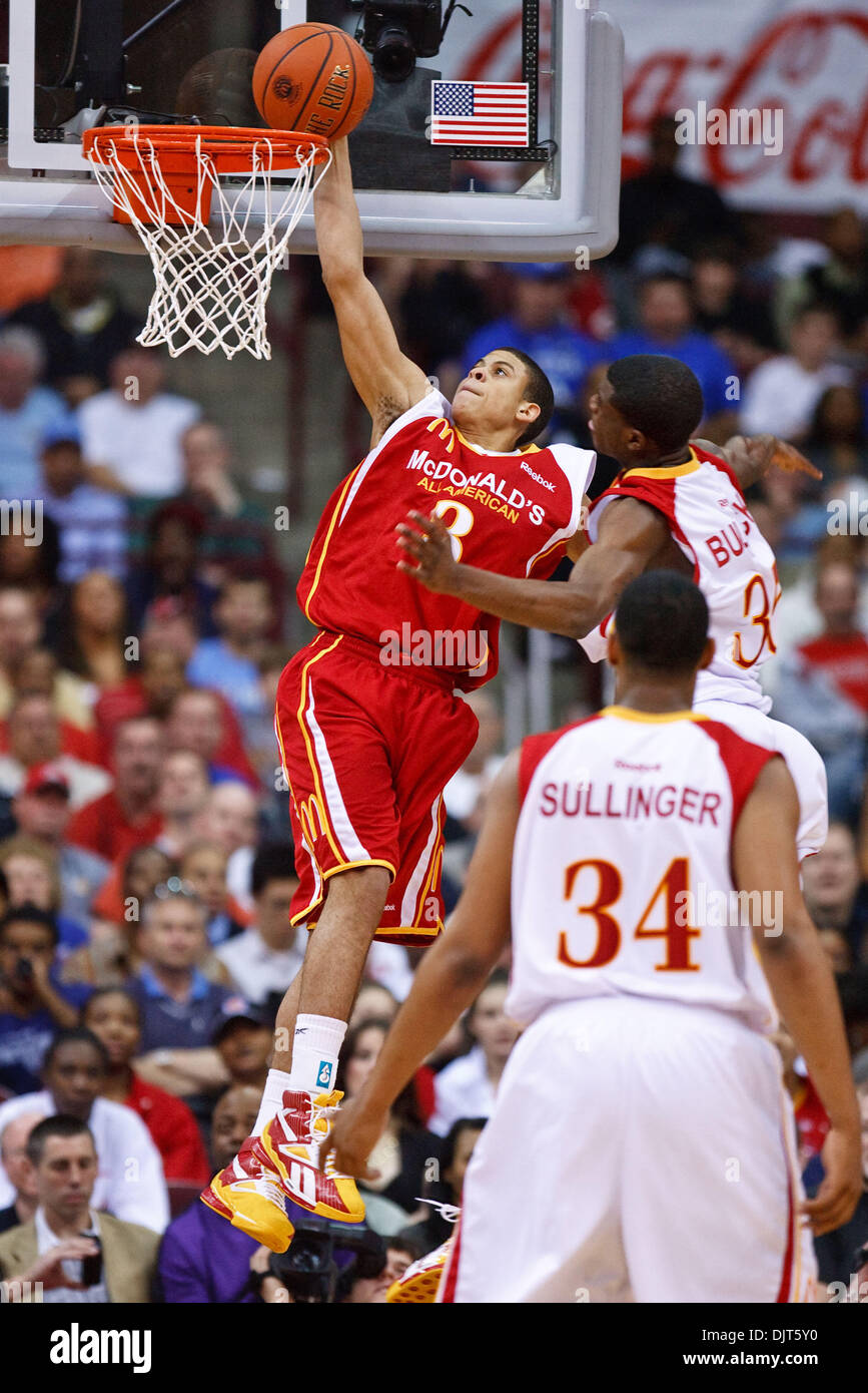 West All-Star guard Ray McCallum (3), of Detroit Country Day High ...