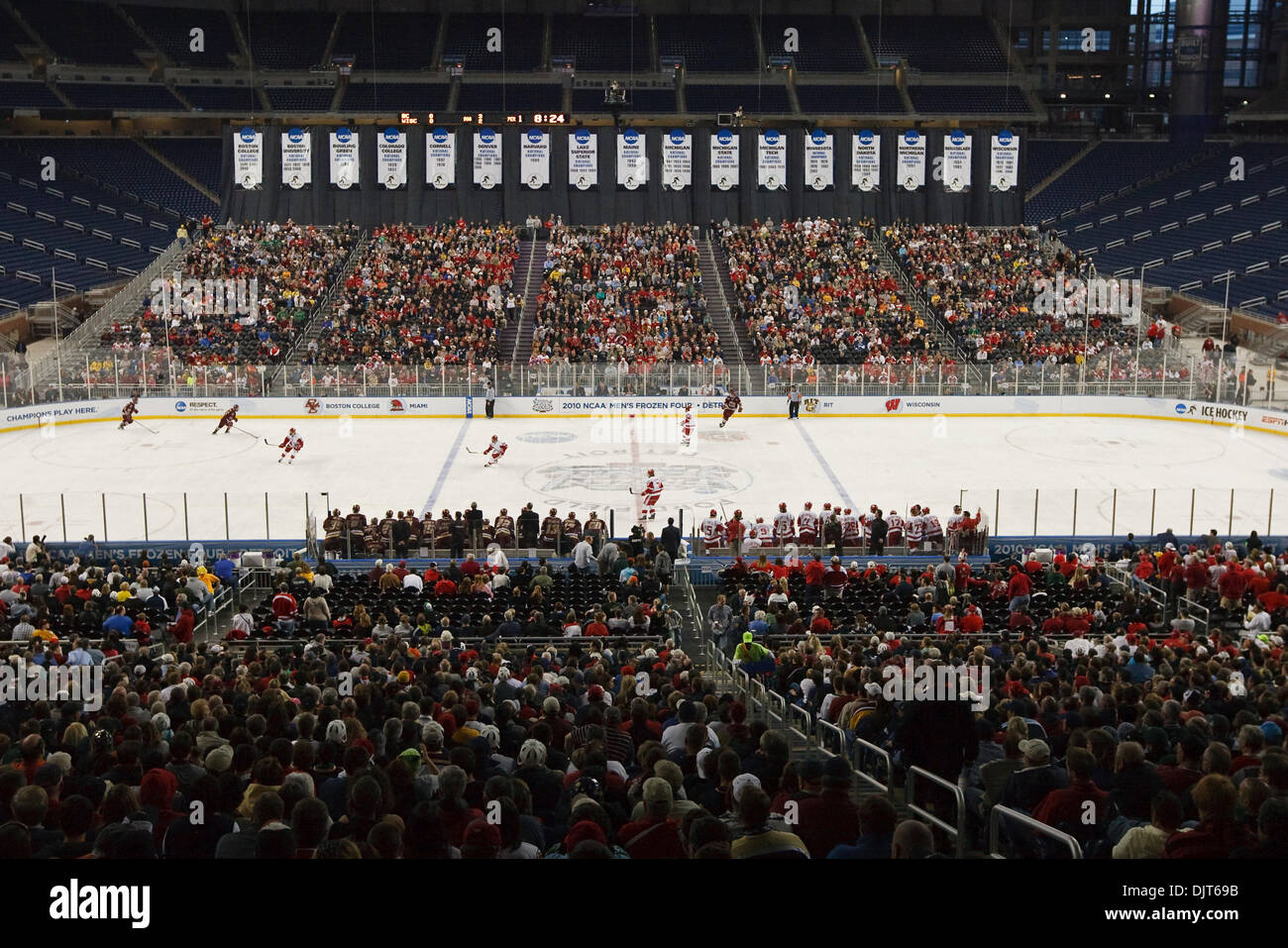 Ford field detroit crowd hi-res stock photography and images - Alamy