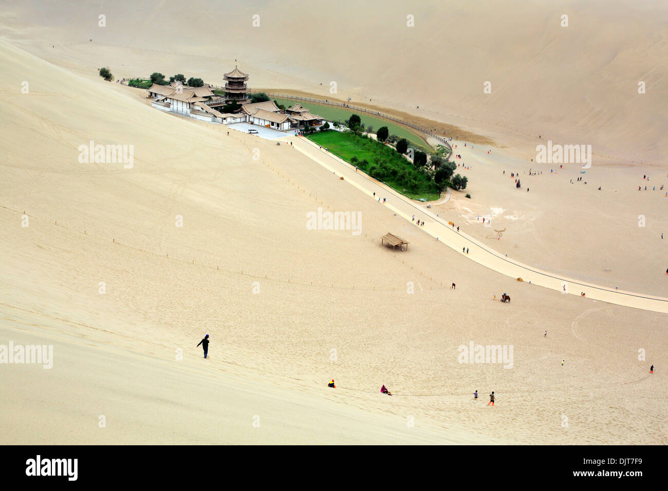 Crescent Lake, Dunhuang, Gansu province, China Stock Photo - Alamy