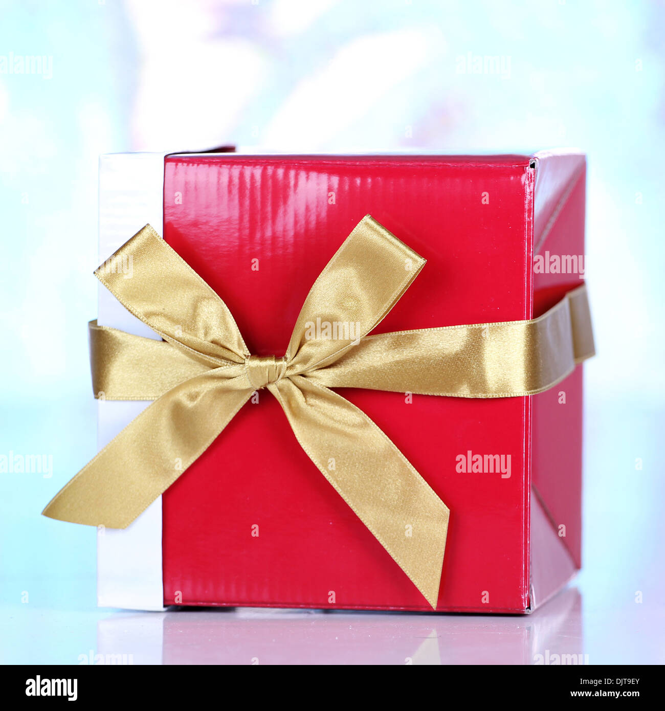 New year present box Stock Photo - Alamy
