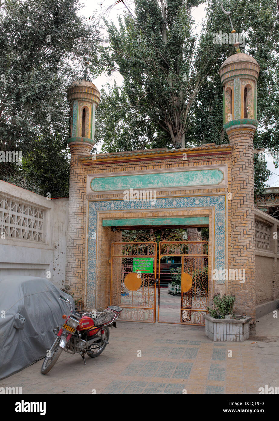Street in old town, Yarkant, Yarkant County, Xinjiang Uyghur Autonomous ...