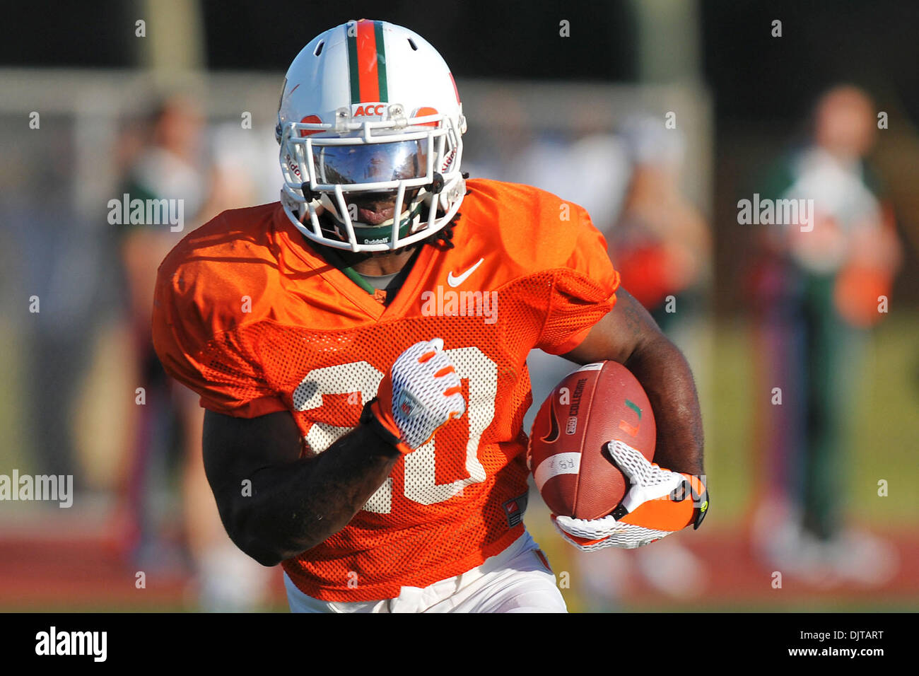 Miami hurricanes running back hi-res stock photography and images - Alamy