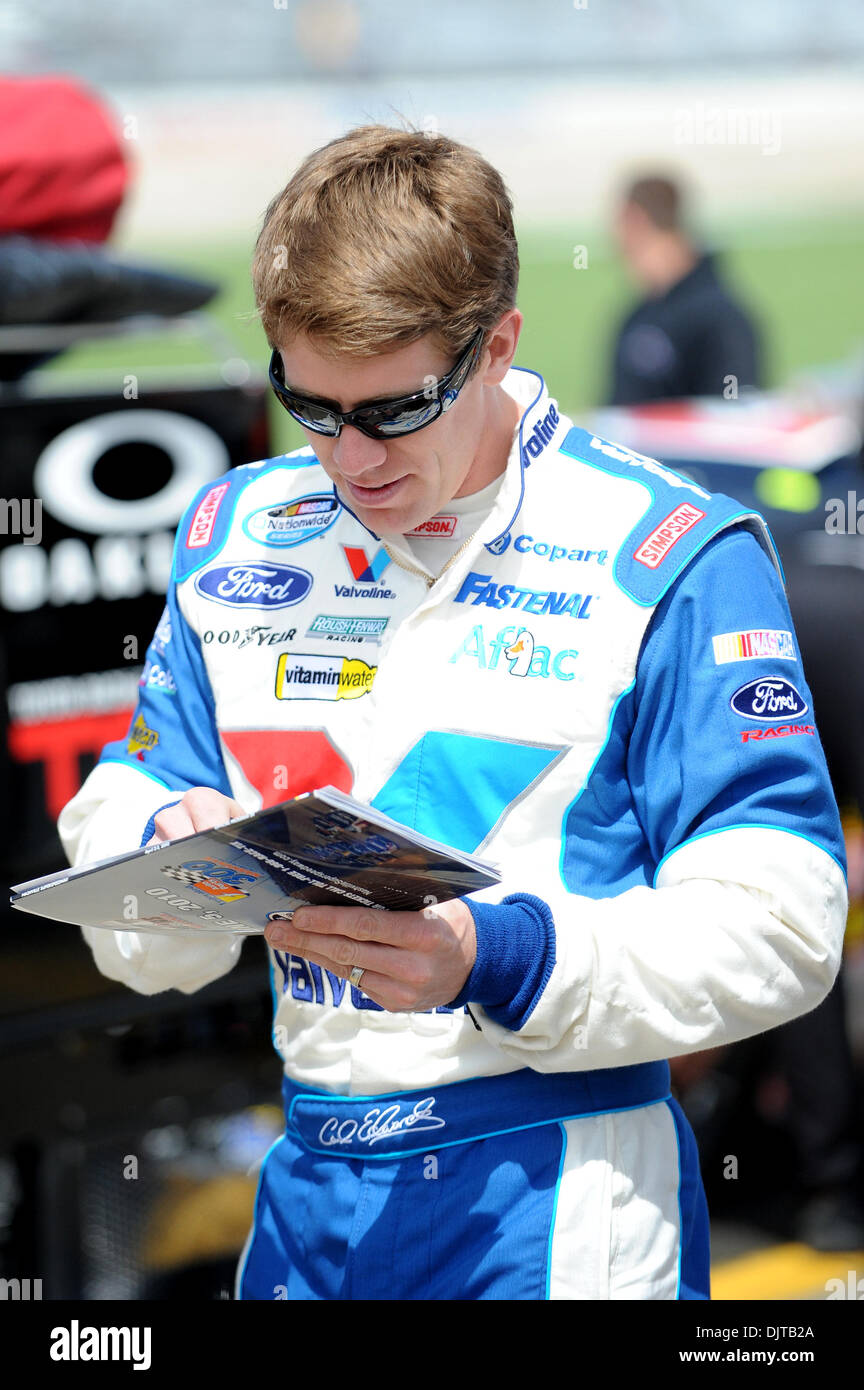 Ford signs hi-res stock photography and images - Alamy