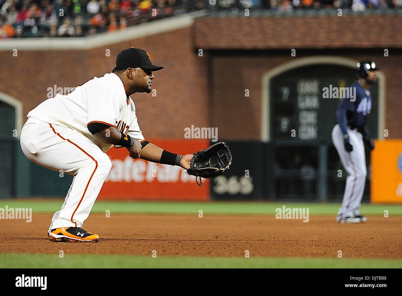 San Francisco, CA: Pablo Sandoval (48) tries to prevent Jason Heyward ...