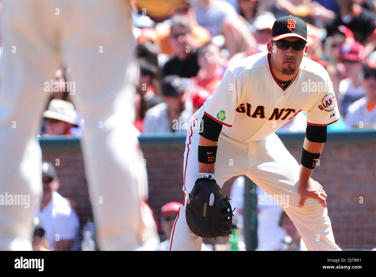 San Francisco, CA: Travis Ishikawa (10) at first base for the Giants ...