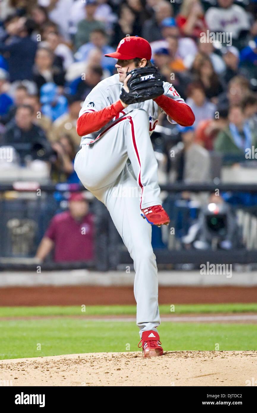Philadelphia phillies pitcher cole hamels hi-res stock photography and ...
