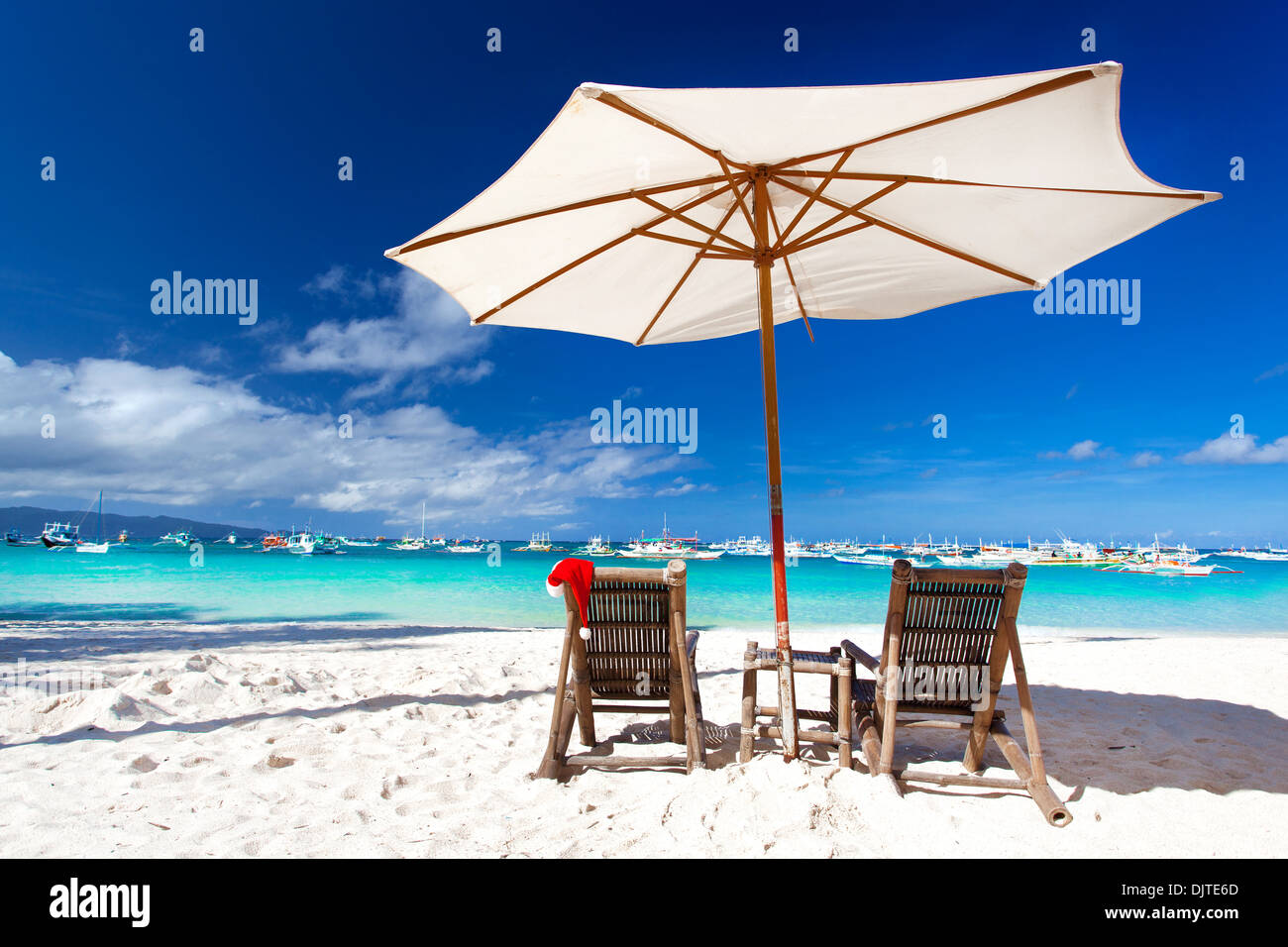 Umbrella santa hi-res stock photography and images - Alamy