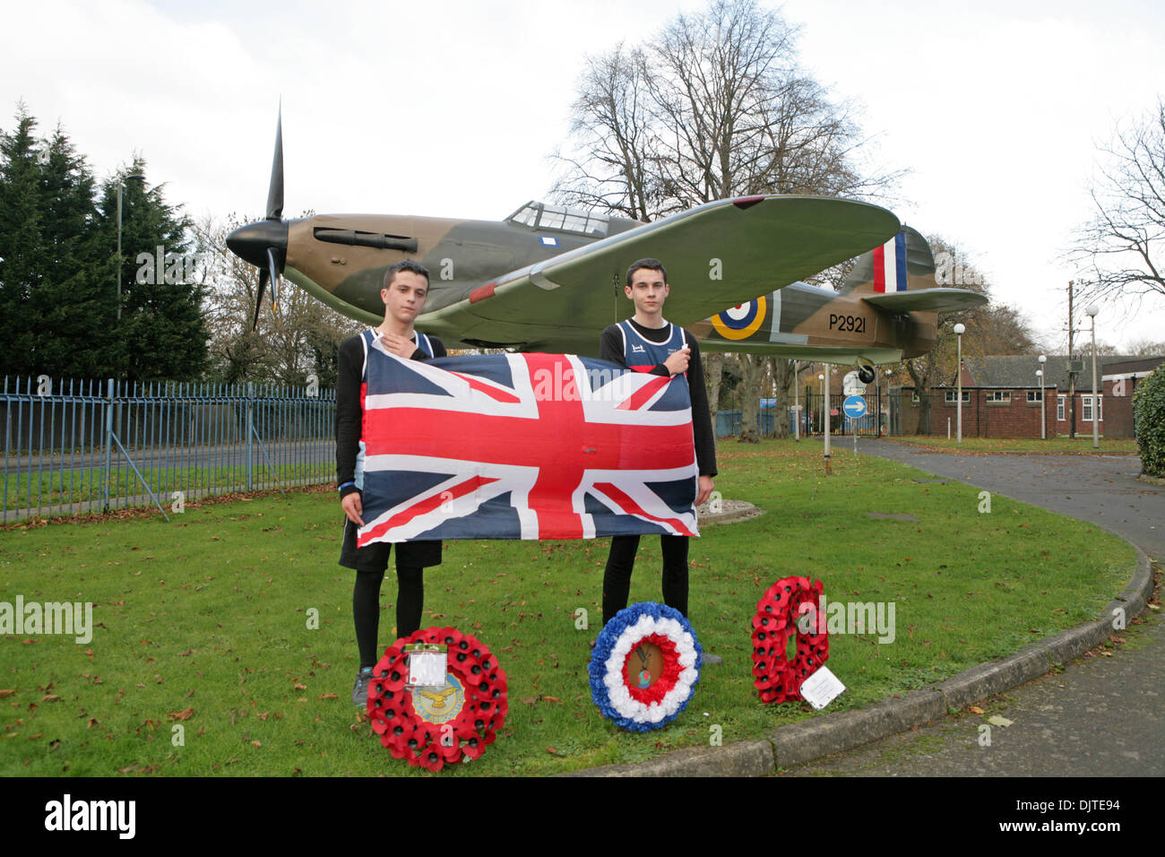 Biggin Hill, UK. 30th November 2013. Harry Weller aged 14 & Matthew ...