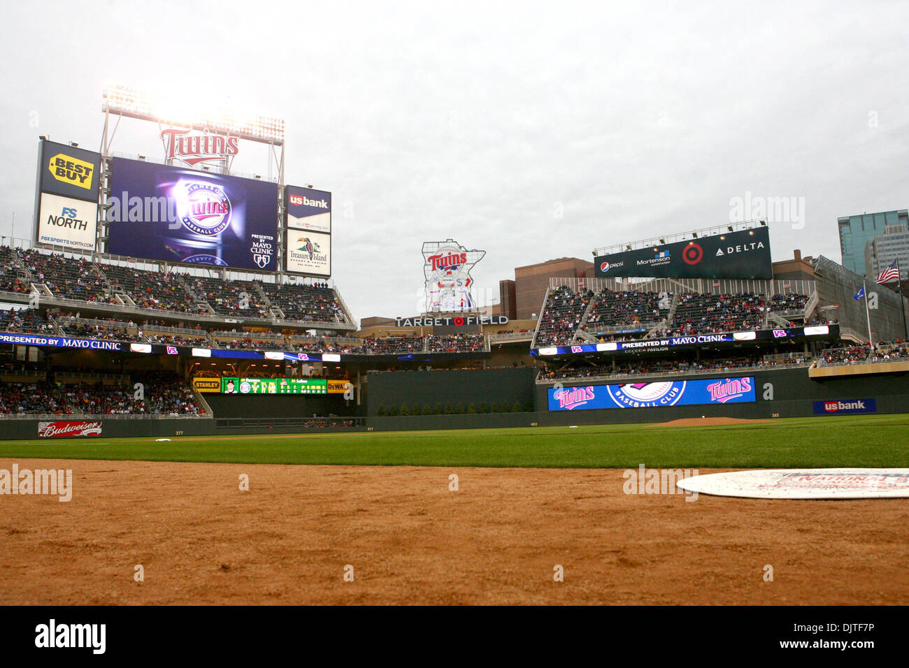 Minnesota Twins' Target Field looking out towards left field from the ...