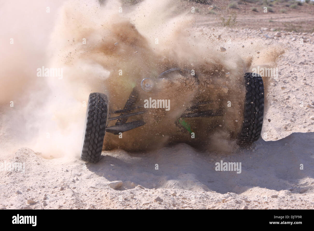 March 27, 2010 Class 10 buggy #1009 driven by Todd Bauman explodes out ...