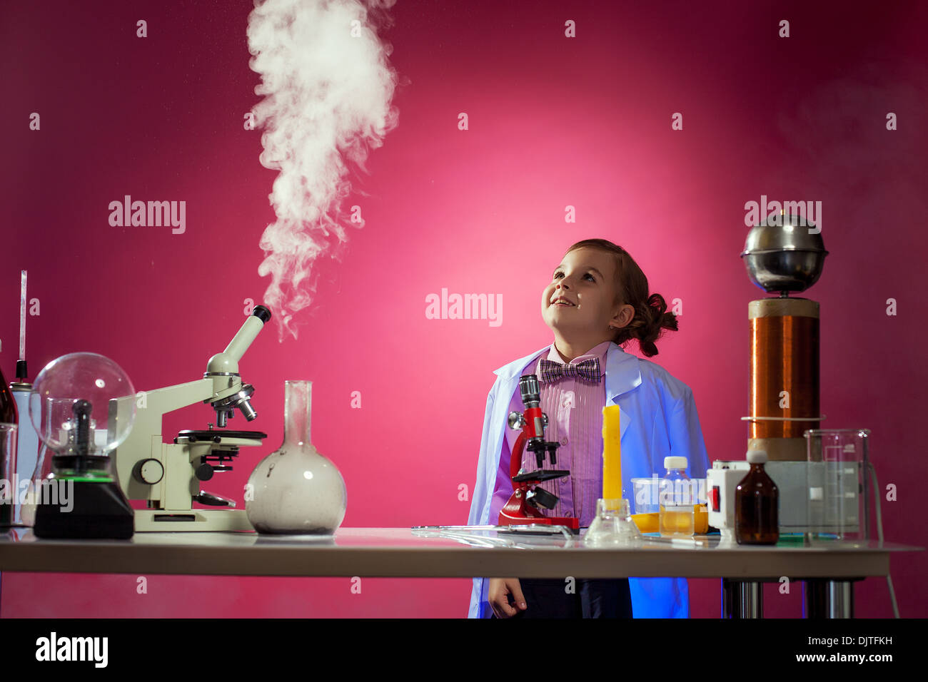 Young experiment physics hi-res stock photography and images - Alamy