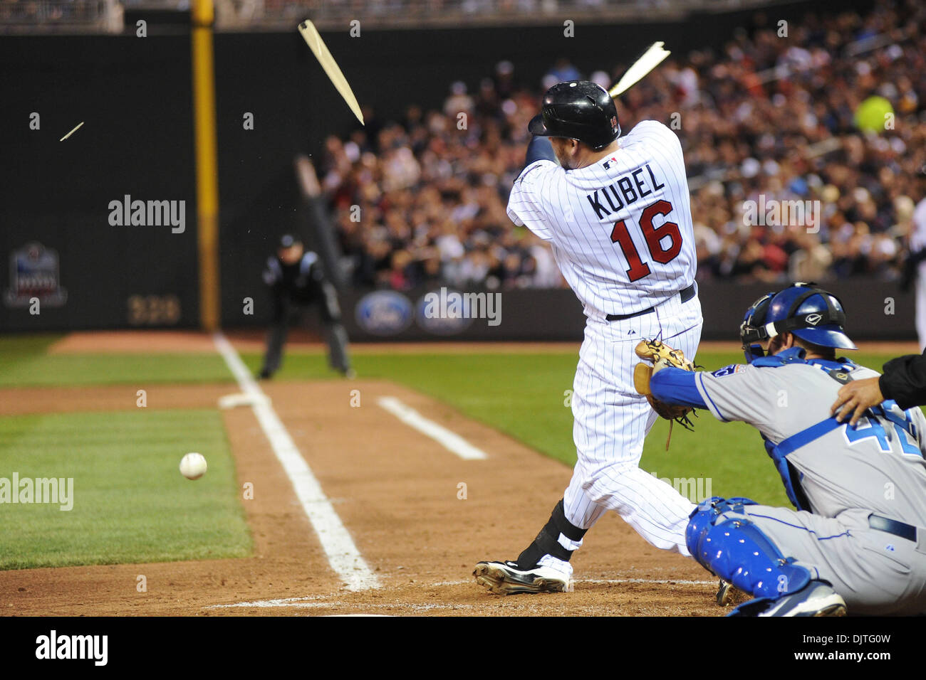 Minnesota Twins left fielder Jason Kubel #16 shatters his bat in the ...
