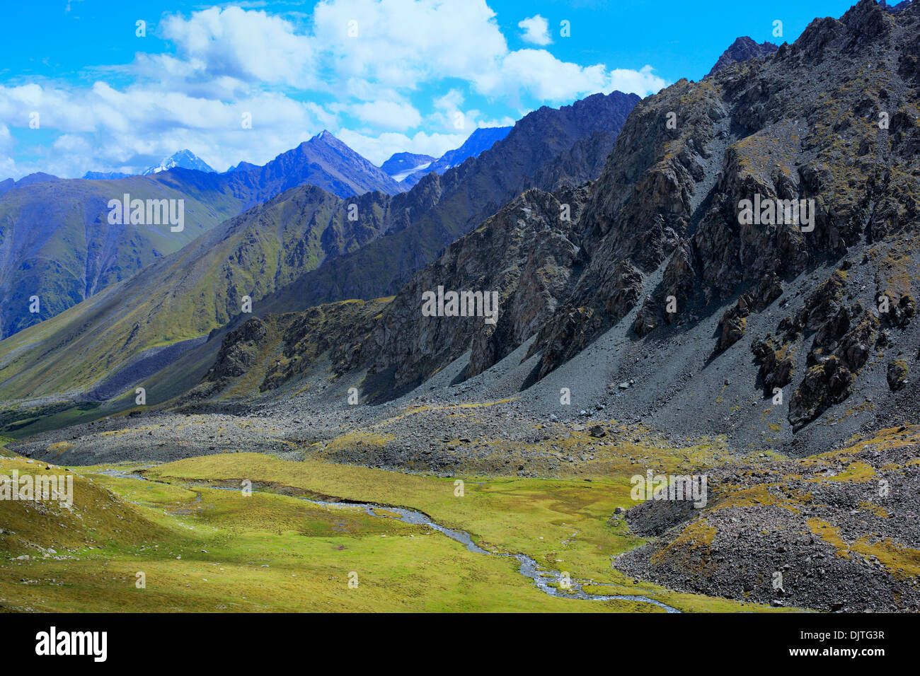 Altyn arashan mountain river valley hi-res stock photography and images ...